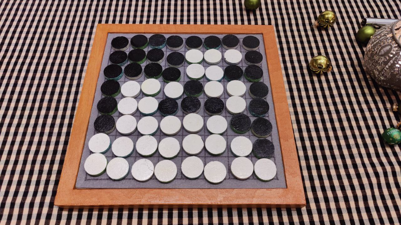 Handmade wooden Othello board game | Xavier.Arnaus.net